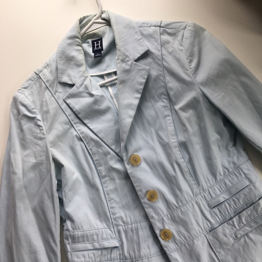 Light Blue Blazer With Translucent Tan Buttons - Gem
